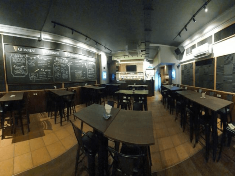5 live music venues in Singapore with good food and vibes | HungryGoWhere