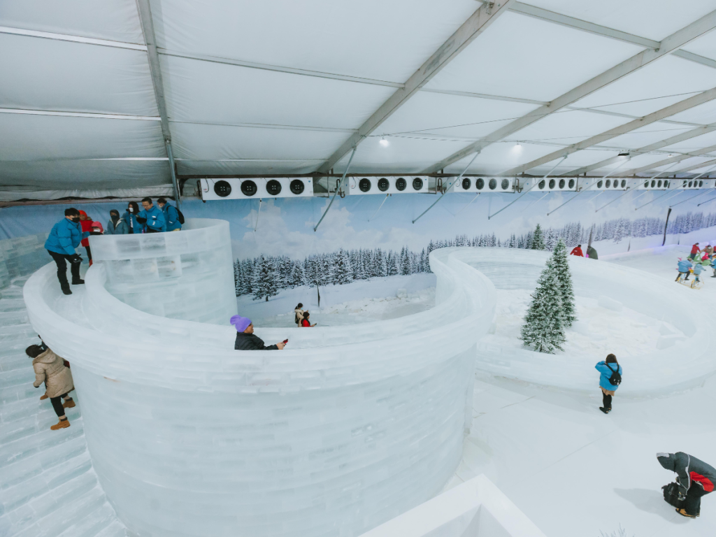 Chill out at this Ice Bar — made entirely of ice | HungryGoWhere