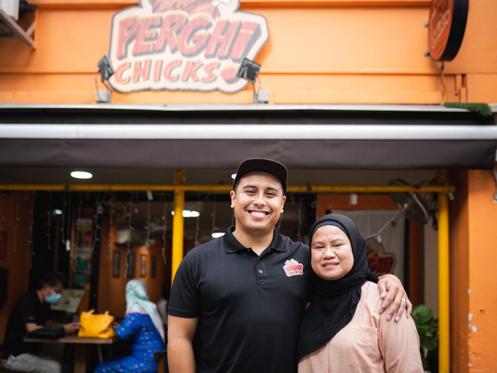 Pergh!Chicks revives an OG ayam percik recipe | HungryGoWhere