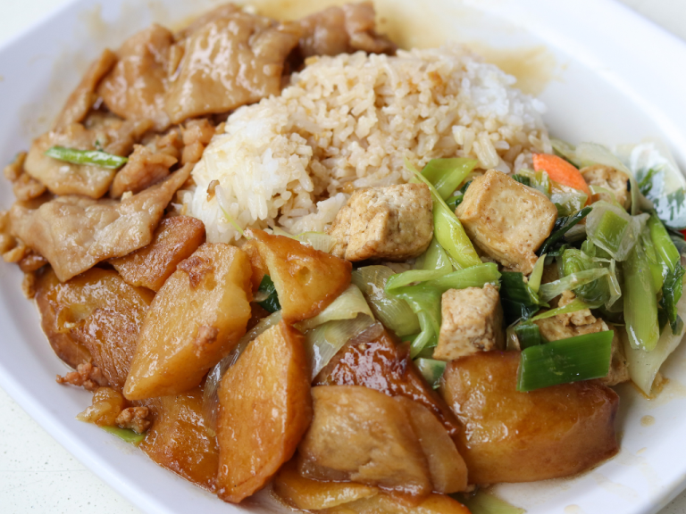 8 stalls in Singapore for cai png, or economic rice, for under S$4