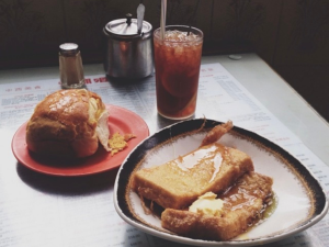 8 cha chaan tengs and places for dim sum in Hong Kong