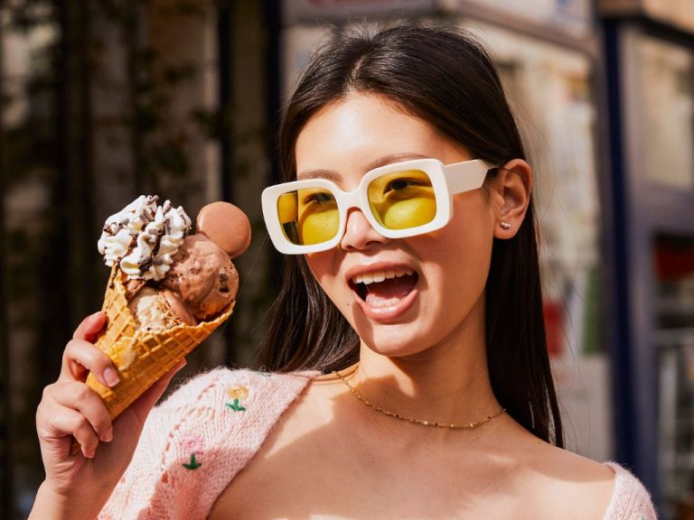 Haagen-Dazs gives out free scoops at Voco Orchard | HungryGoWhere