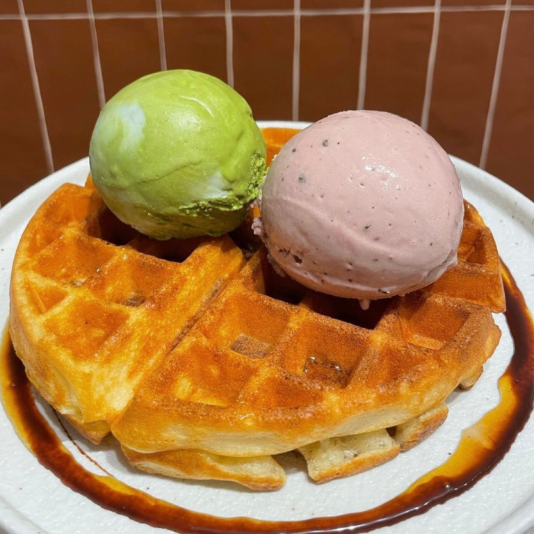 Waffles in Singapore: 10 places for unique ones! | HungryGoWhere