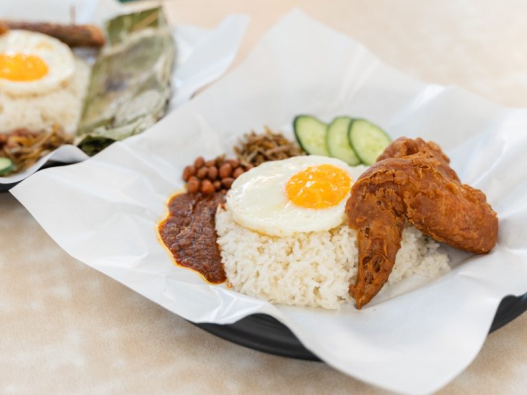 So Lemak: 25-year-old chef selling nasi lemak with har cheong wings ...