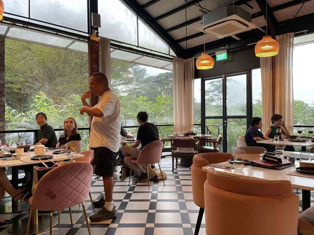 Review: Tinto in Dempsey serves a mean fideua | HungryGoWhere