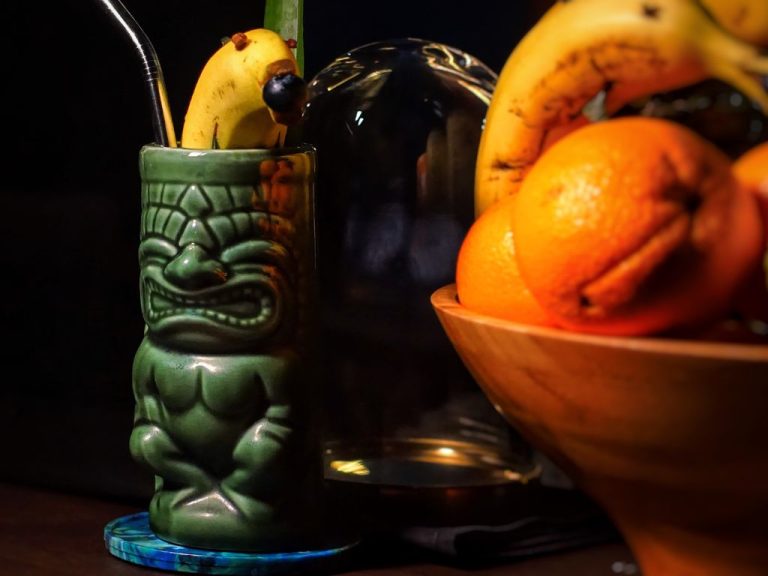 Spectre bar: Hidden spot by musician Inch Chua | HungryGoWhere