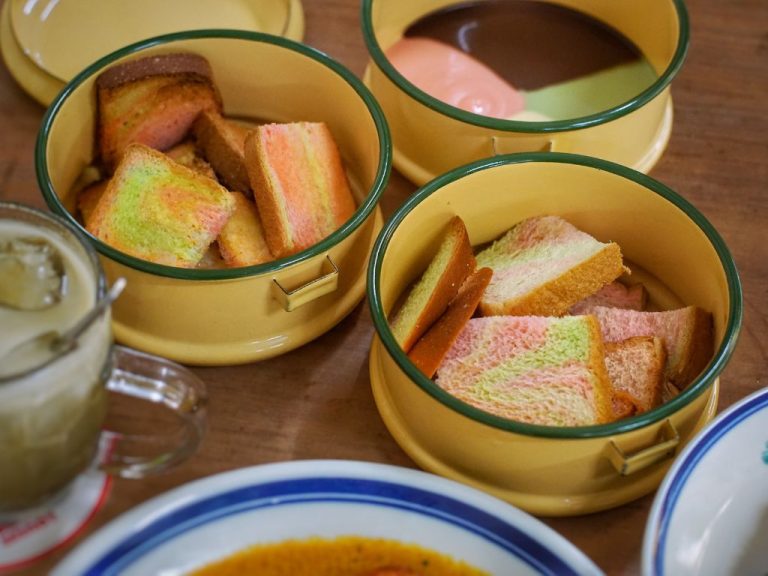 Lou Shang by Mama Diam: Hidden HDB-themed cafe-bar | HungryGoWhere