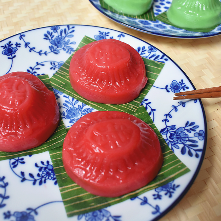 12 bakeries for old-school pastries and traditional bread in Singapore | HungryGoWhere