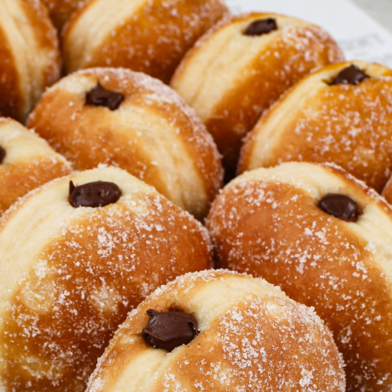 12 bakeries for the best fluffy bomboloni in Singapore | HungryGoWhere