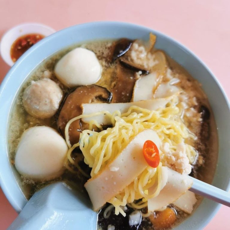 15 Chong Pang Market food stalls in Yishun to try | HungryGoWhere