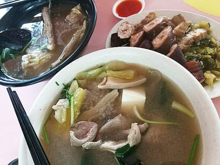 15 Chong Pang Market food stalls in Yishun to try | HungryGoWhere