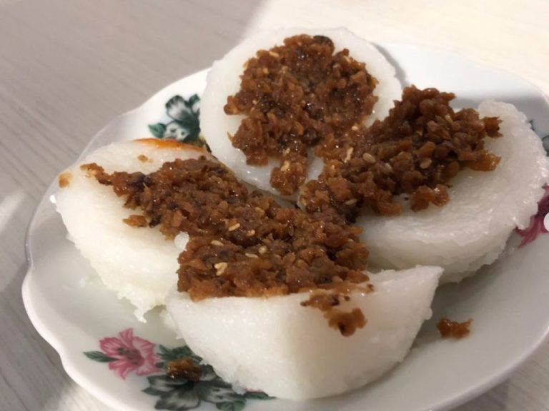 15 places for the best chwee kueh in Singapore | HungryGoWhere