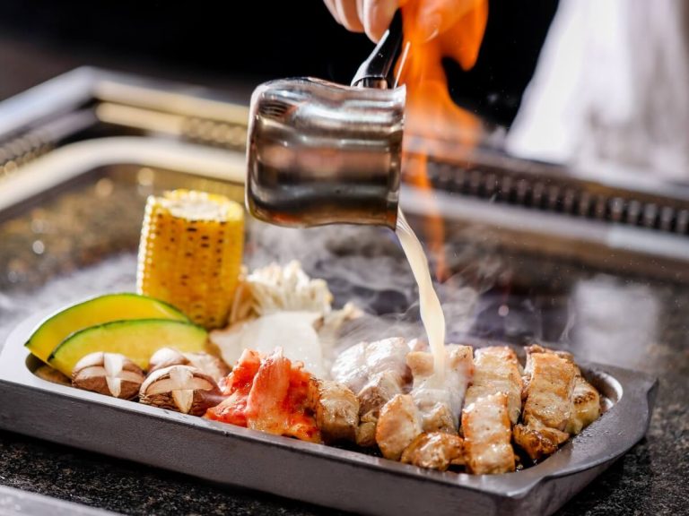 17 Bugis Junction food spots to dine at | HungryGoWhere