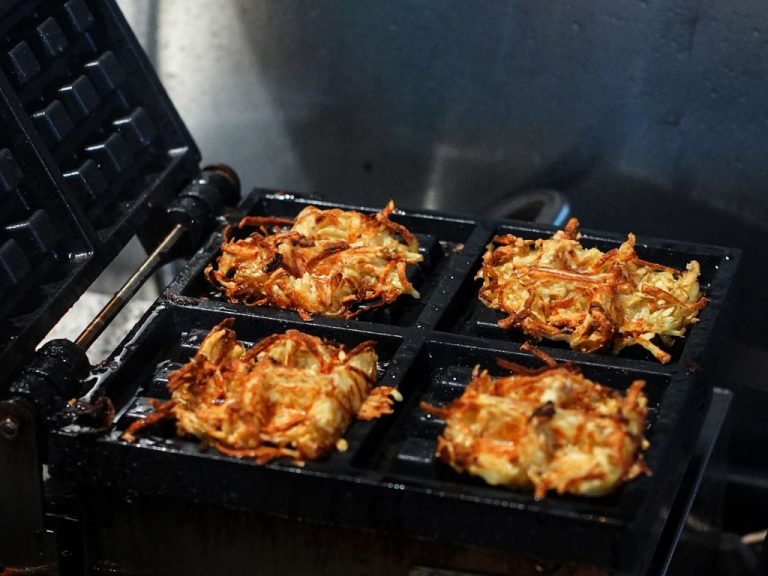 NEW: Get the viral Seal rosti dish at GDMC x Seal Cafe at Ubi