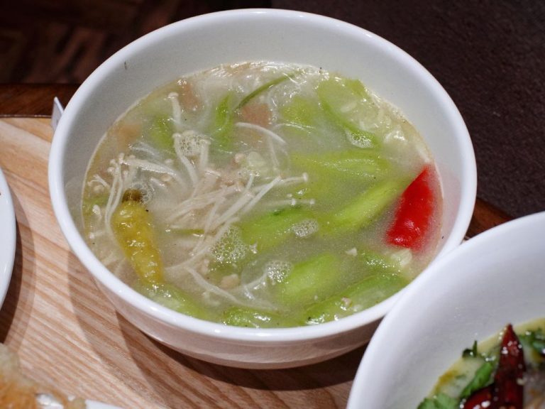 Michelin-awarded HK restaurant Ju Xing Home in Singapore | HungryGoWhere