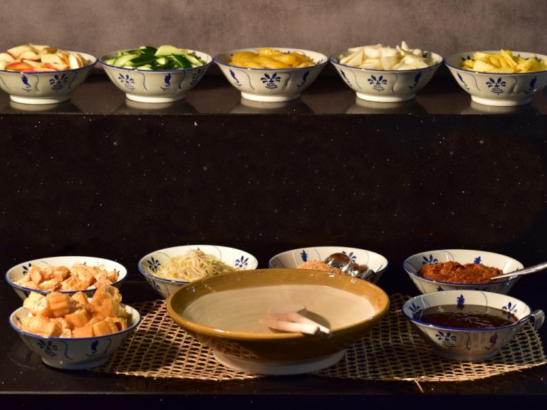 White Tiffin has new weekend lunch buffet at S$28.80 | HungryGoWhere