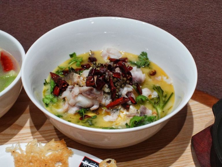 Michelin-awarded HK restaurant Ju Xing Home in Singapore | HungryGoWhere