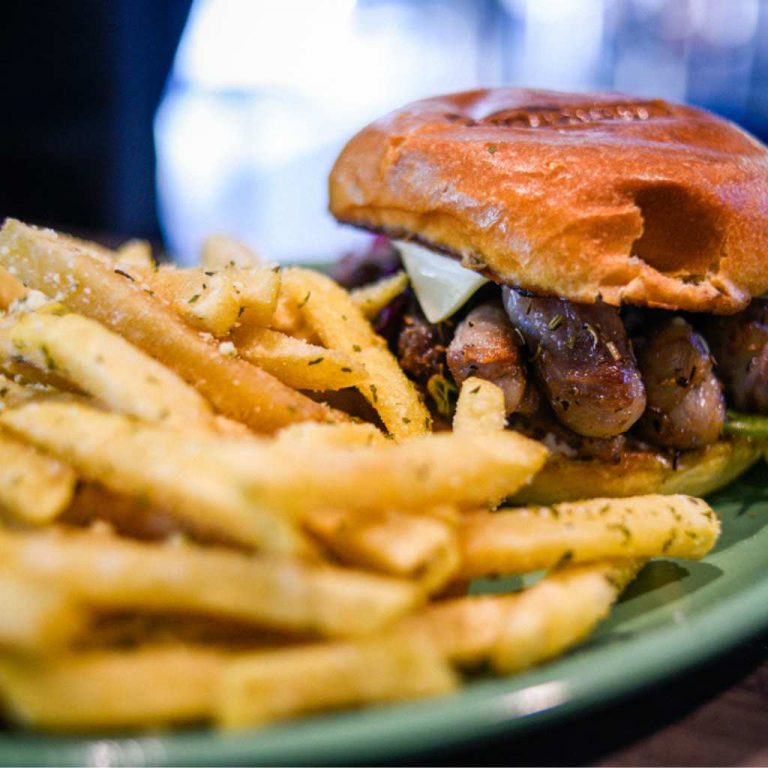 Bege Rack: Gourmet burgers, steak & putu piring | HungryGoWhere