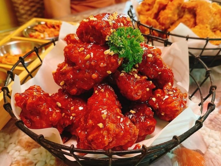 13 places for mouthwatering Korean fried chicken in Singapore