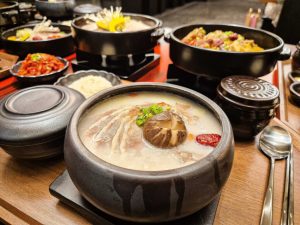 Onggii at Suntec City serves up hearty Korean soul food | HungryGoWhere