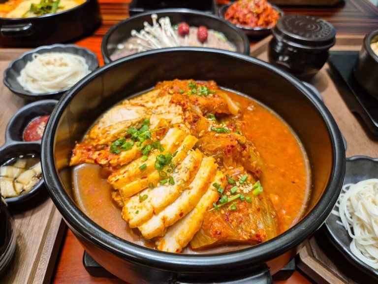 Onggii at Suntec City serves up hearty Korean soul food | HungryGoWhere