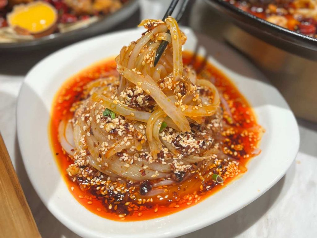 Sichuan restaurant So Do Fun now in SG, with its popular boiled live ...
