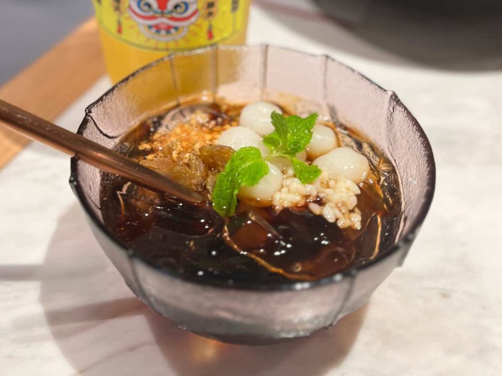 Sichuan restaurant So Do Fun now in SG, with its popular boiled live ...