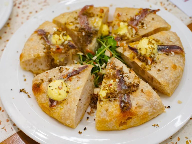 Fortuna Singapore: New Italian restaurant with fried pizza | HungryGoWhere