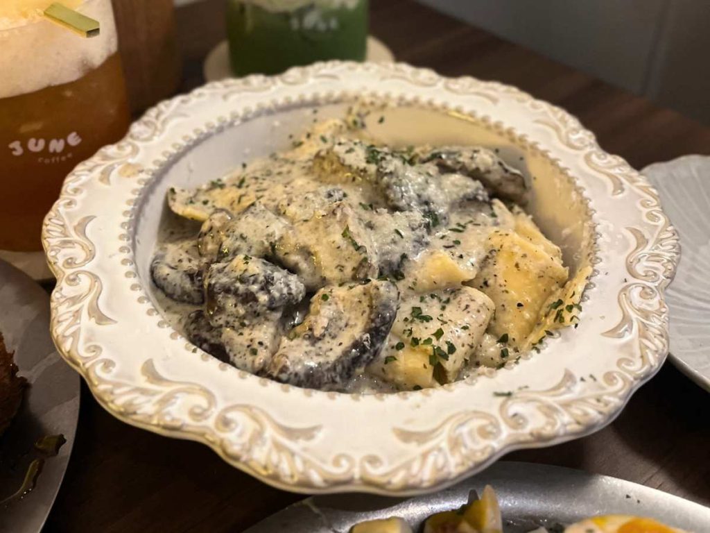 NEW: June Coffee at Katong serves up fusion fare & vintage vibes ...