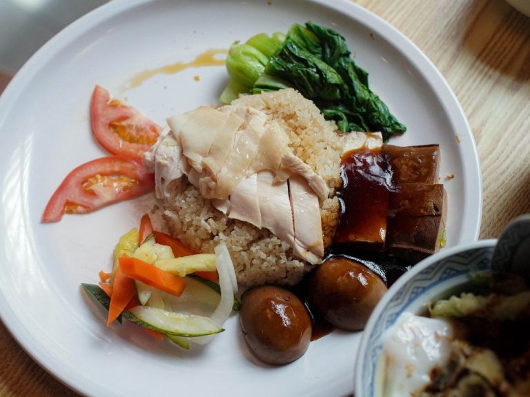 Snazzy new food court Farm House opens at Dairy Farm Mall | HungryGoWhere