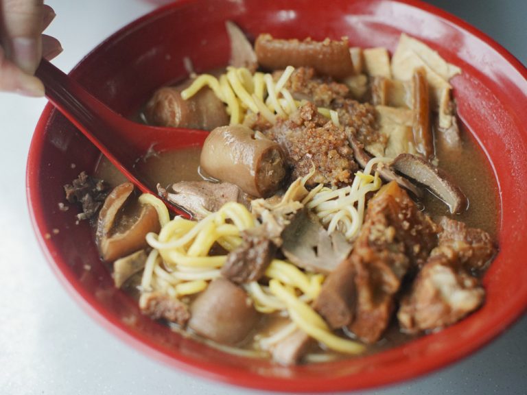 Sixth Avenue Porky Prawn Noodle: Rich broth, well-cooked offcuts ...