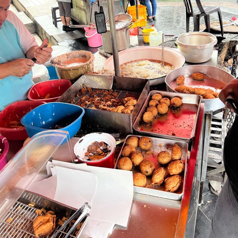 Ultimate KL food guide: 31 eateries where you can feast like a local ...