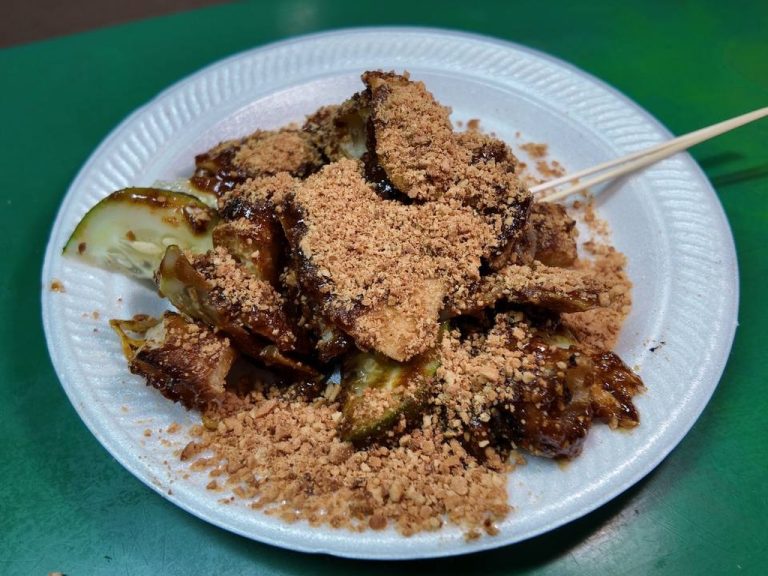 Maxwell Food Centre guide: 15 must-visit hawker stalls | HungryGoWhere