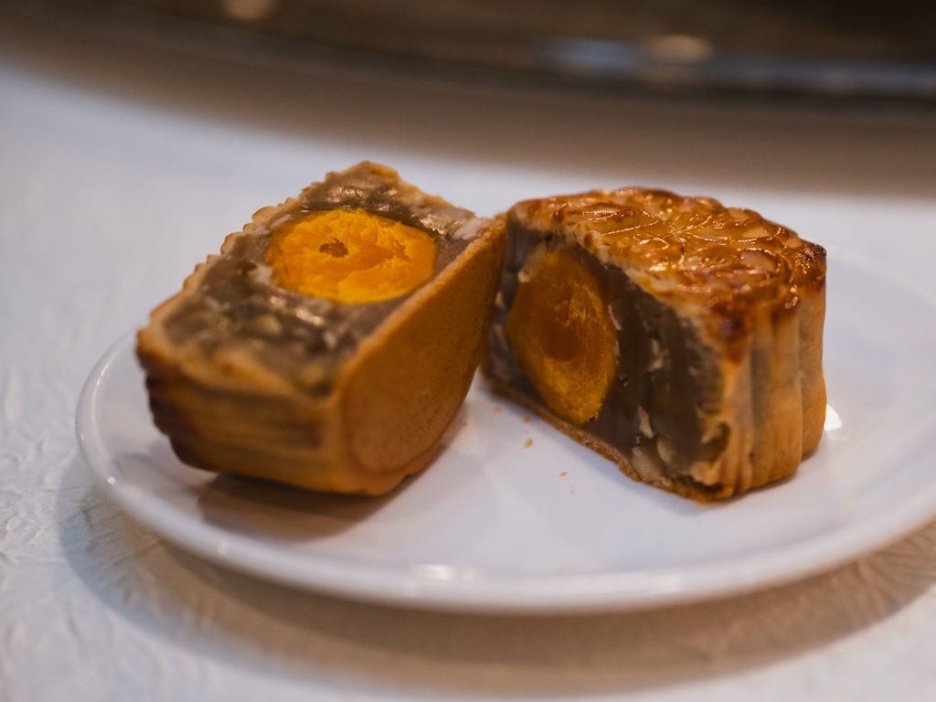 How to Make Teochew mooncakes | HungryGoWhere