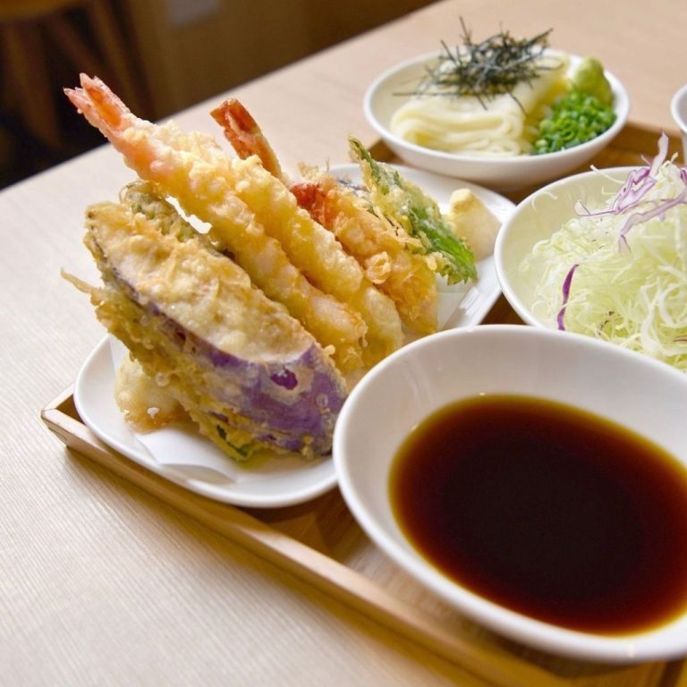 15 restaurants at Raffles City to dine at for all occasions | HungryGoWhere