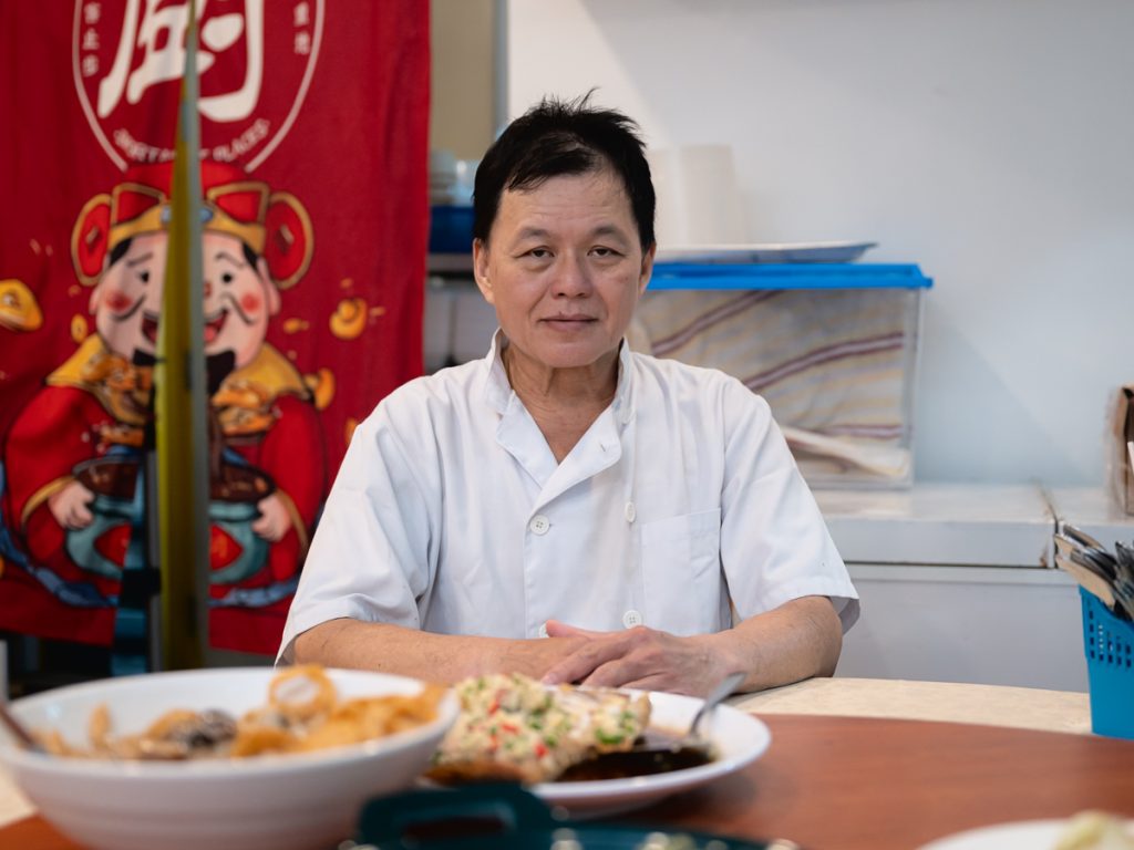 Yalong Bay Chinese Restaurant: Final years for unique deep-fried hor ...