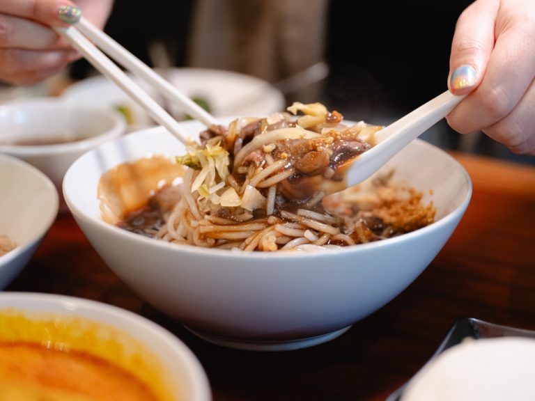 NEW: 5 Senses at Odeon 333 serves up Hainanese classics | HungryGoWhere