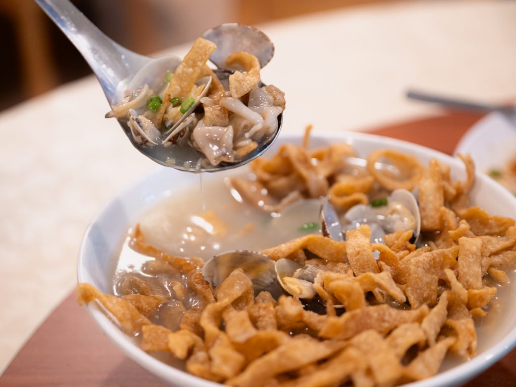 Yalong Bay Chinese Restaurant: Final years for unique deep-fried hor ...