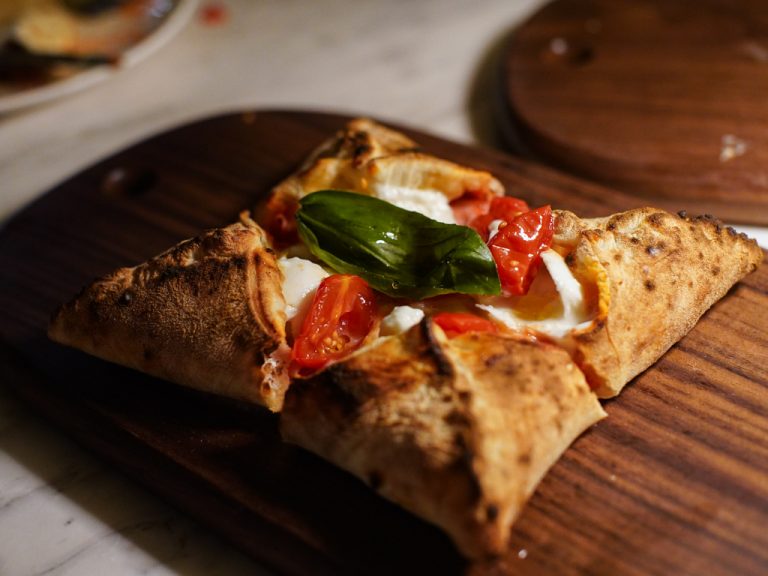 Il Clay Supper Club: Chic date spot hidden behind “oven” doors | HungryGoWhere