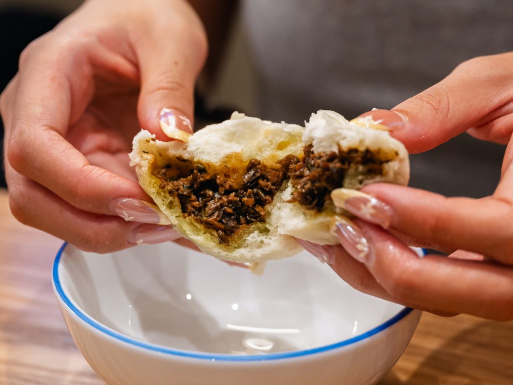 Handmade steamed bun specialist Lee & Bai from China lands in Singapore ...