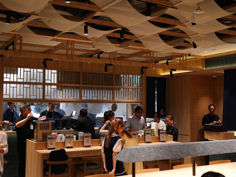 Udon Shin in Singapore: Wildly viral Tokyo carbonara udon concept opens ...
