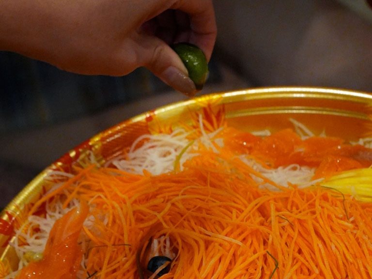 What to say during lo hei & its history in Singapore | HungryGoWhere